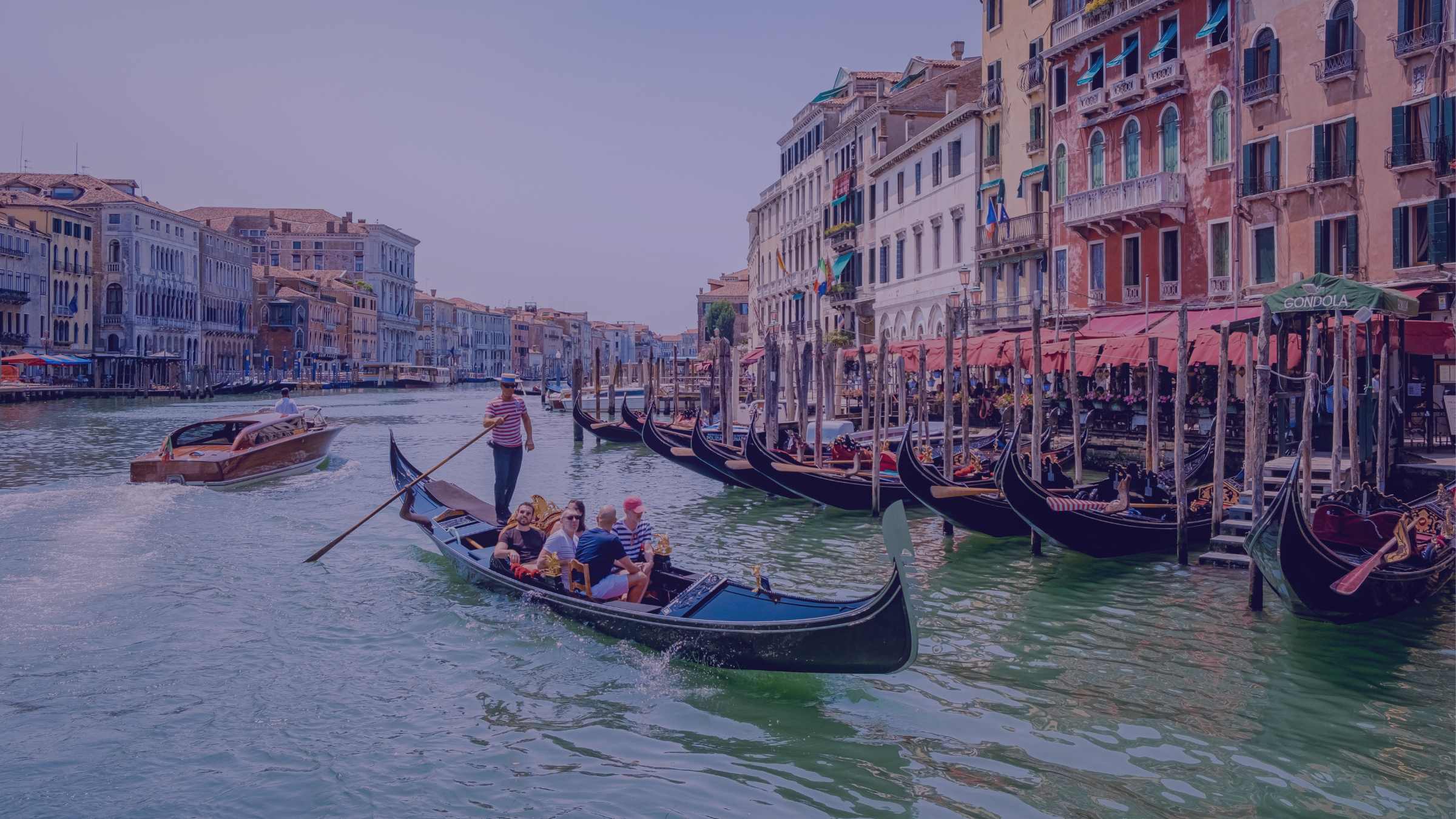 Venecija vodenim autobusom – doživite grad ljubavi na nov način ...